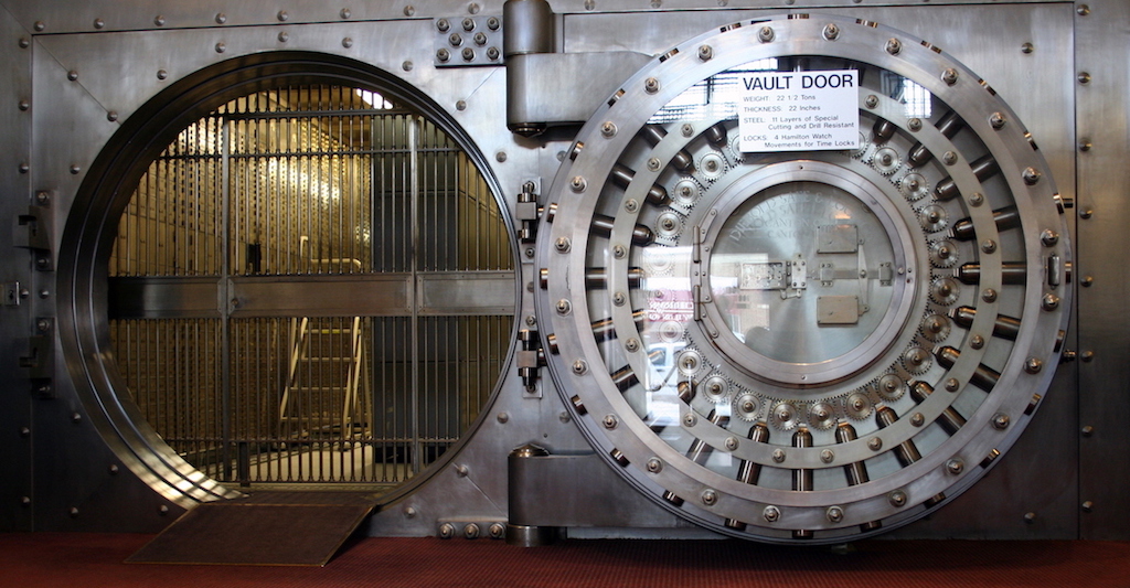 Manage your secrets with HashiCorp Vault